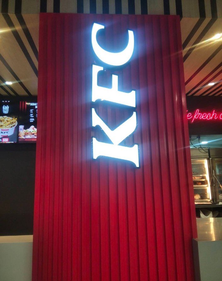 KFC SQUARE ONE MALL • Karachi • Sindh — nokta.pk